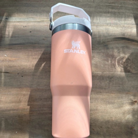 Stanley | Kitchen | Stanley 3 Oz Iceflow 20 Coral Flip Straw Tumbler ...